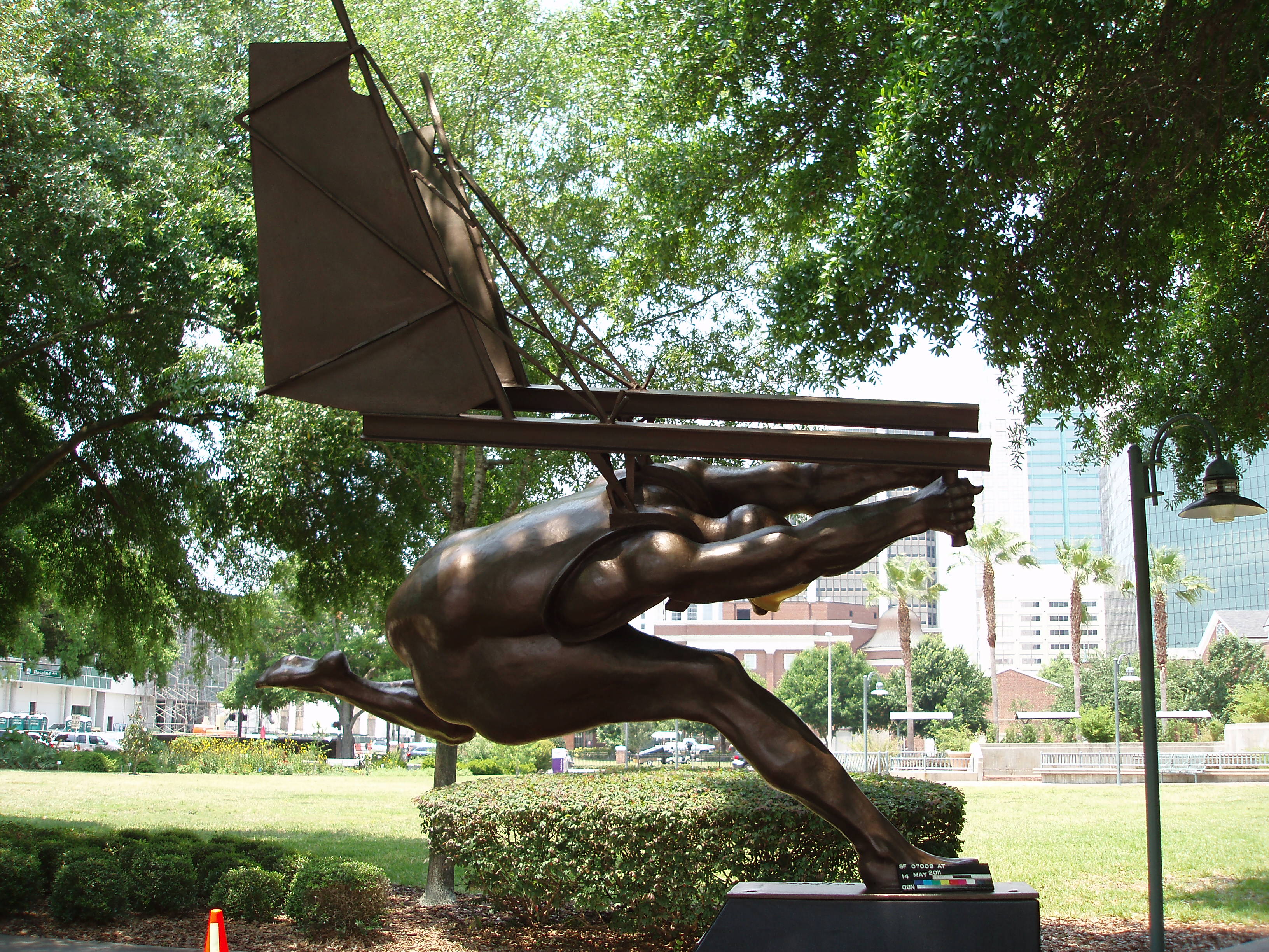 Winged Runner in Orlando, FL
